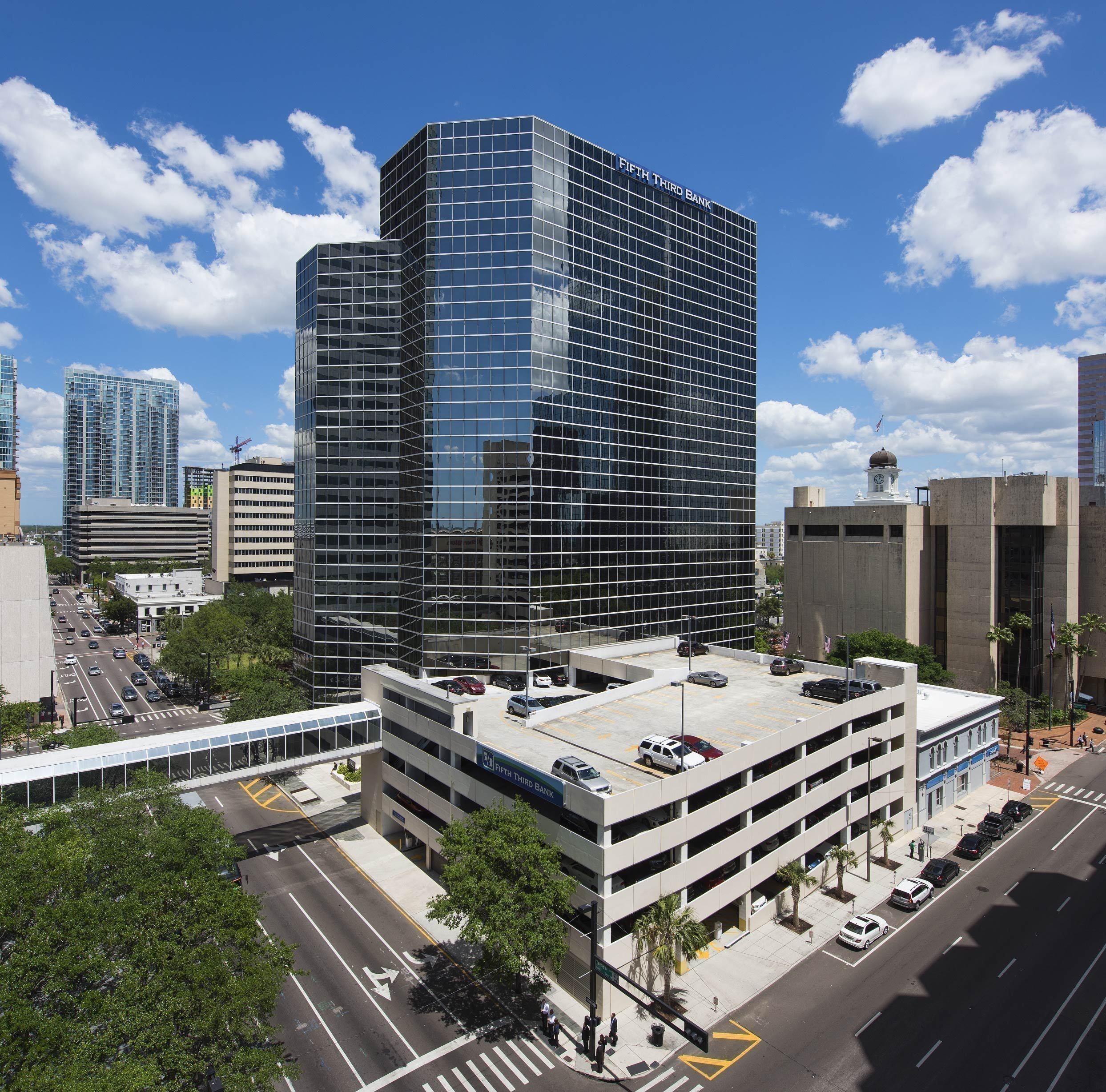 Apollo Capital tworzy hub w USA - MamStartup